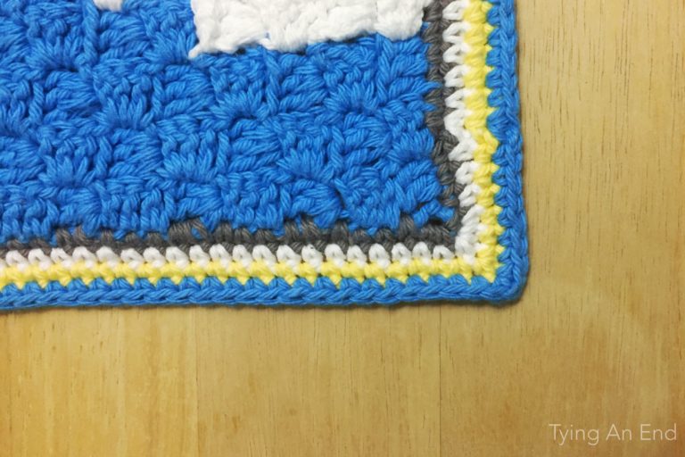 Hello Summer Bath Mat - Tying An End