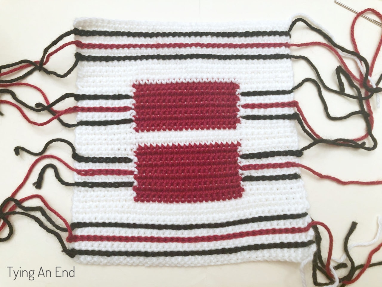 Crochet Plaid & Gift Box Square [Free Pattern] - Tying An End