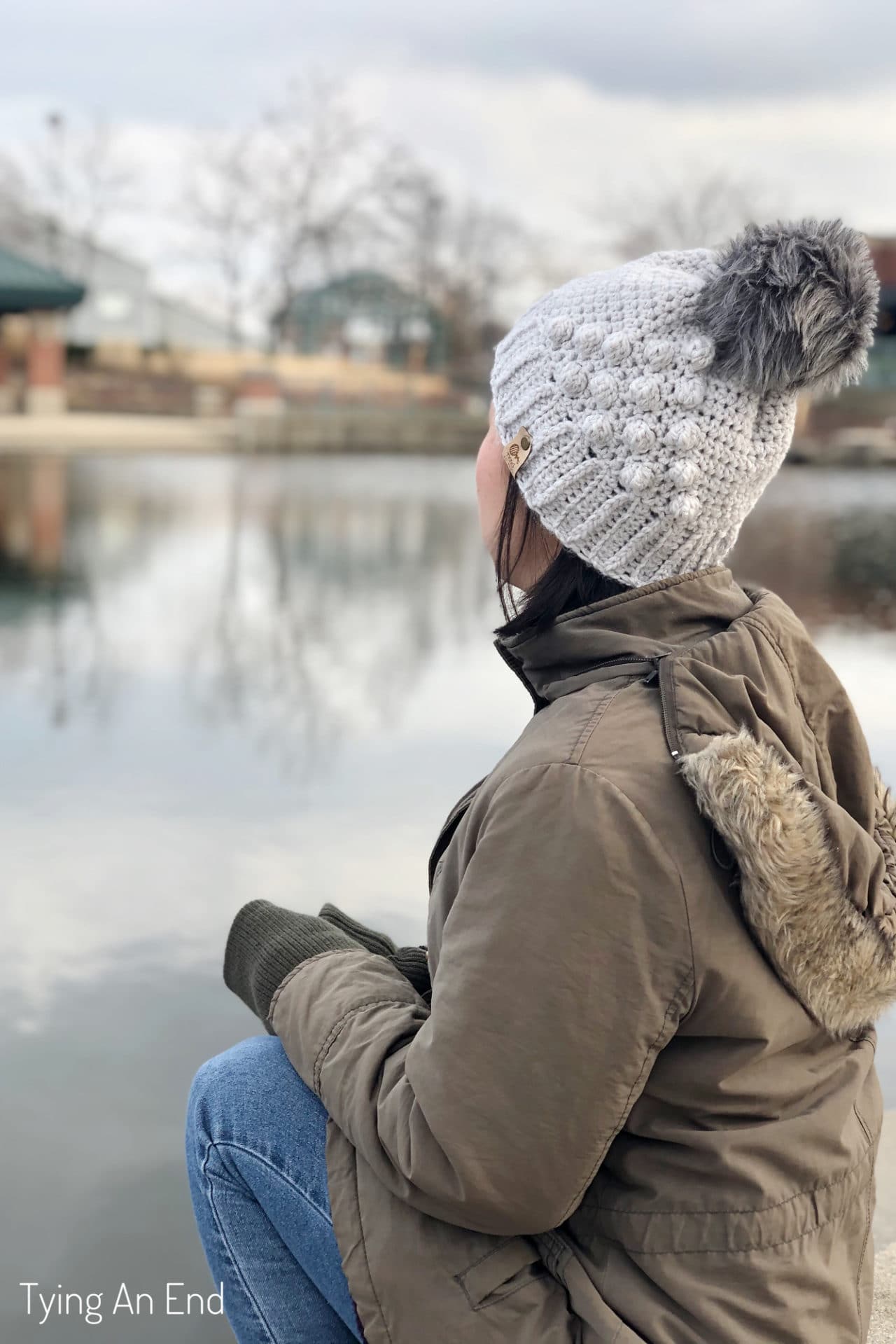 [Free Crochet Pattern] Tri-Dot Beanie - Tying An End